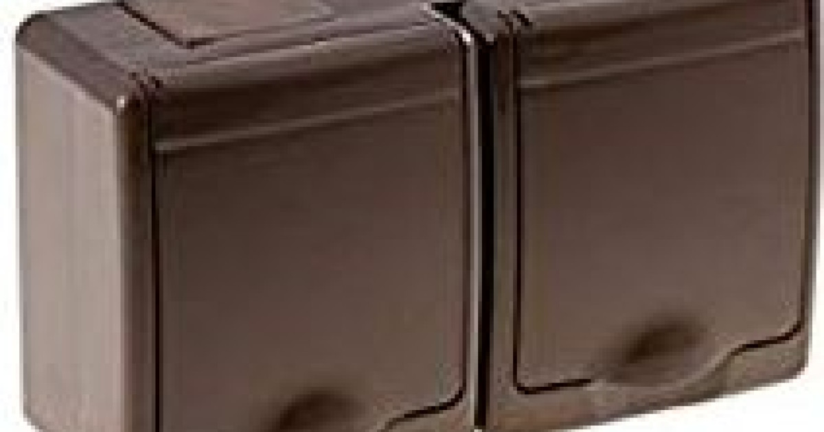 Rozete virsapmetuma 2-vietīga ar sazemējumu ar vāku brūna BETA IP44